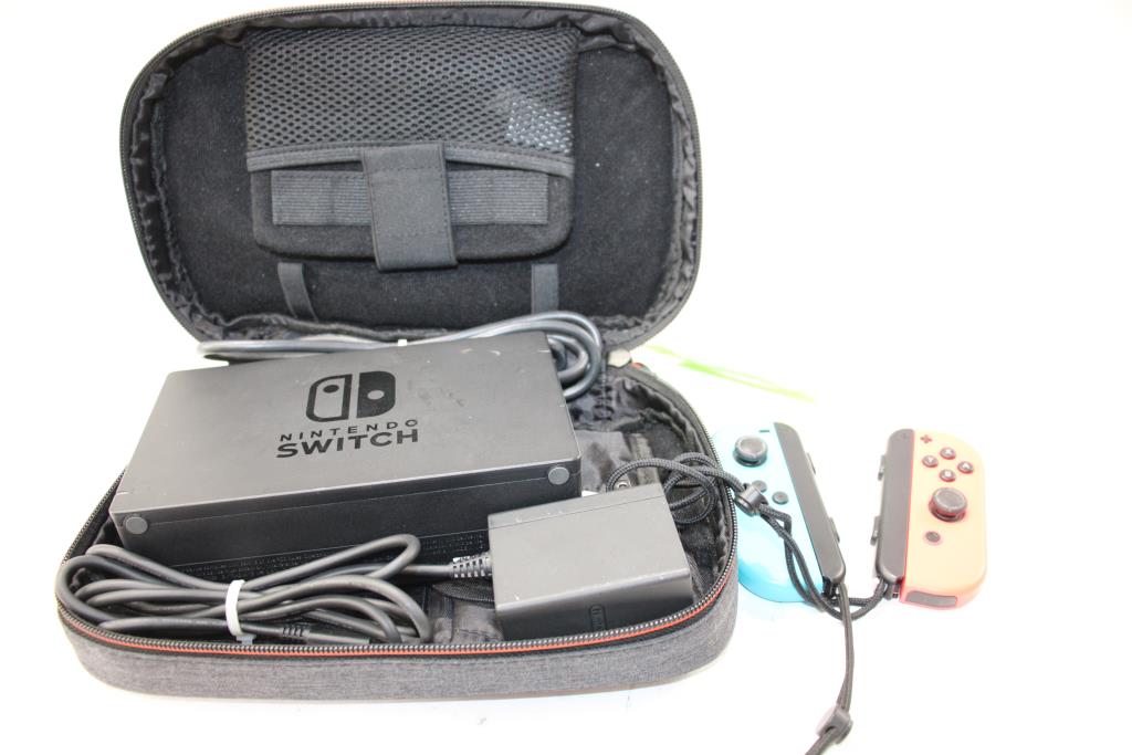 PDP Gaming Nintendo Switch Case With Dock And Other Accessories ...