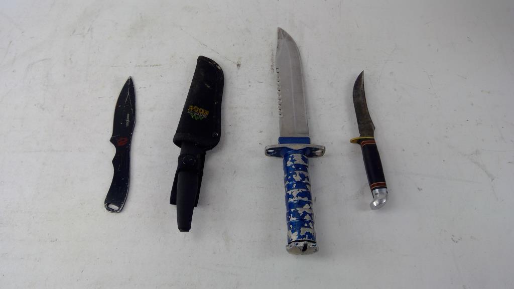 Perfect Point Knife And Other Knives, 4 Pieces | Property Room