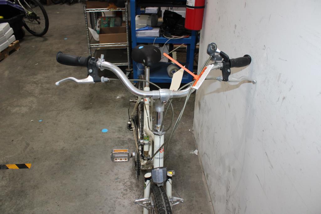 Peugeot Urban Express Road Bike | Property Room