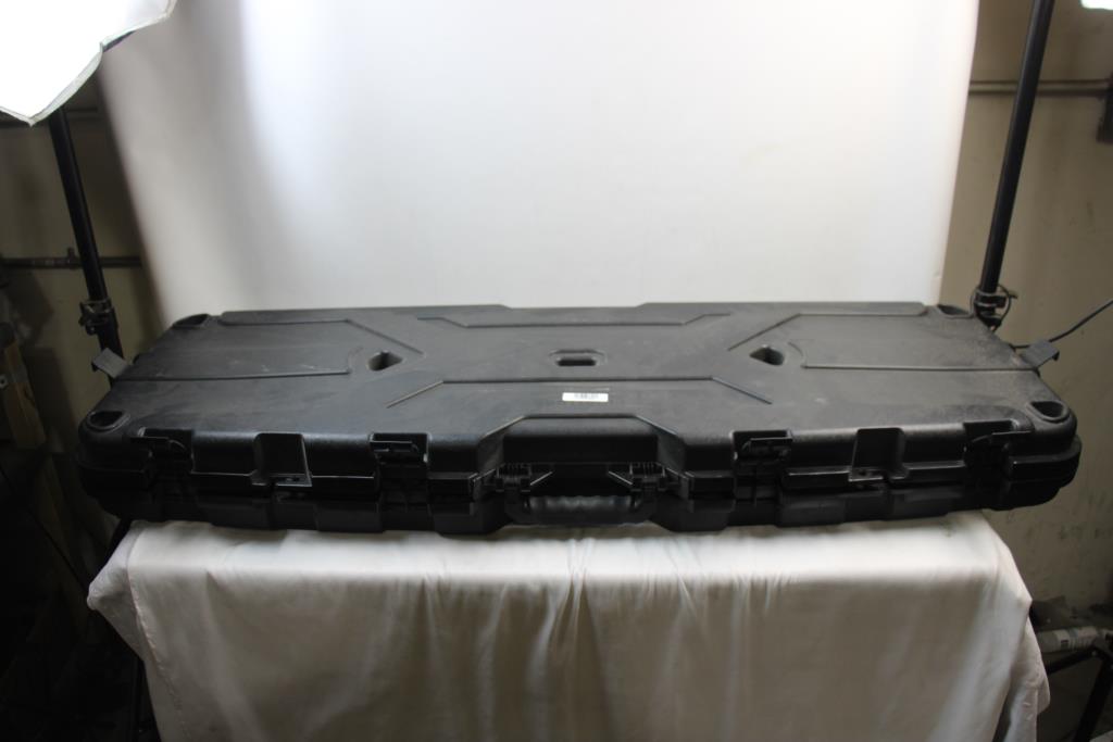 Pillar Lock Hard Shell Gun Case | Property Room