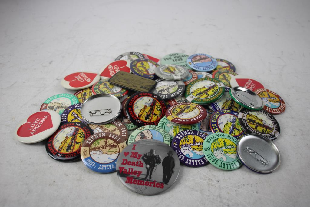 Pin Buttons, Compact Mirrors,And More Bulk Lot, 20+ Pieces | Property Room