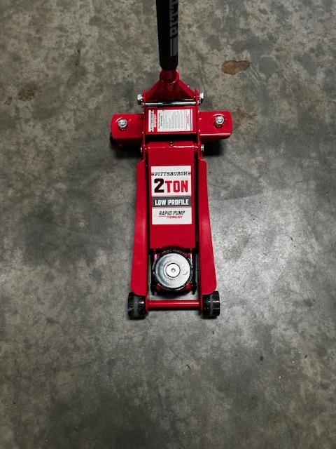 Pittsburgh 2 Ton Jack Tool | Property Room