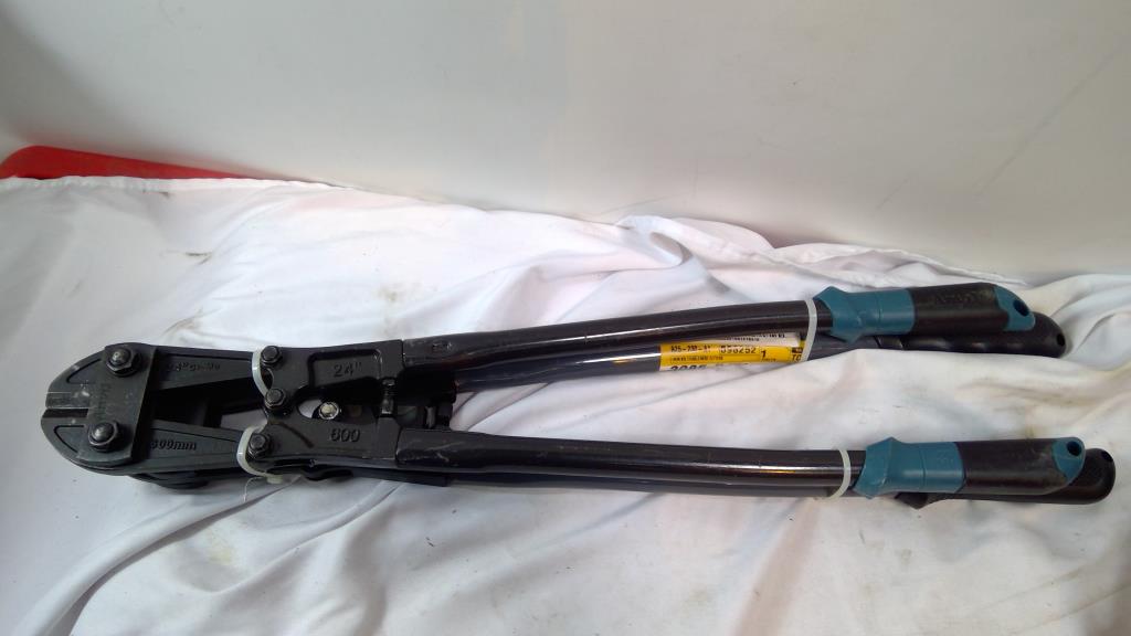 Pittsburgh Bolt Cutters And Anvil Bolt Cutters, 2 Pieces | Property Room
