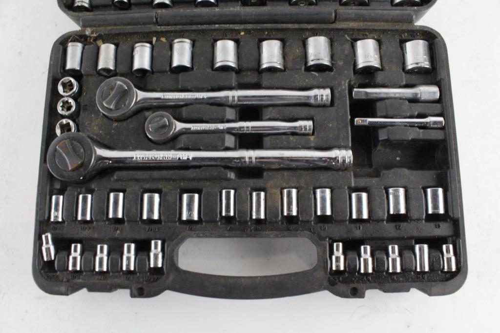 Pittsburgh Ratchet & Socket Set | Property Room