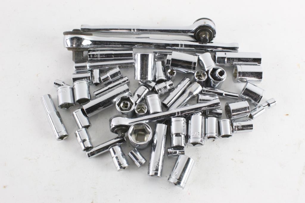 Pittsburgh Socket Set | Property Room