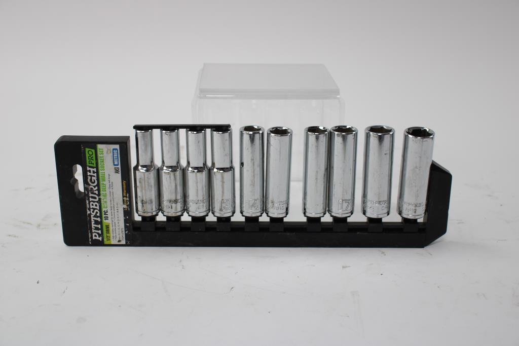 Pittsburgh Wall Socket Set | Property Room