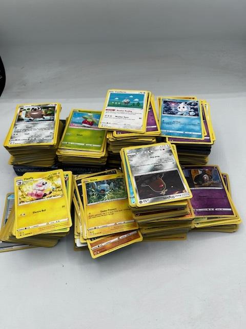 Pokemon Trading Card Lot - 300+ Cards | Property Room