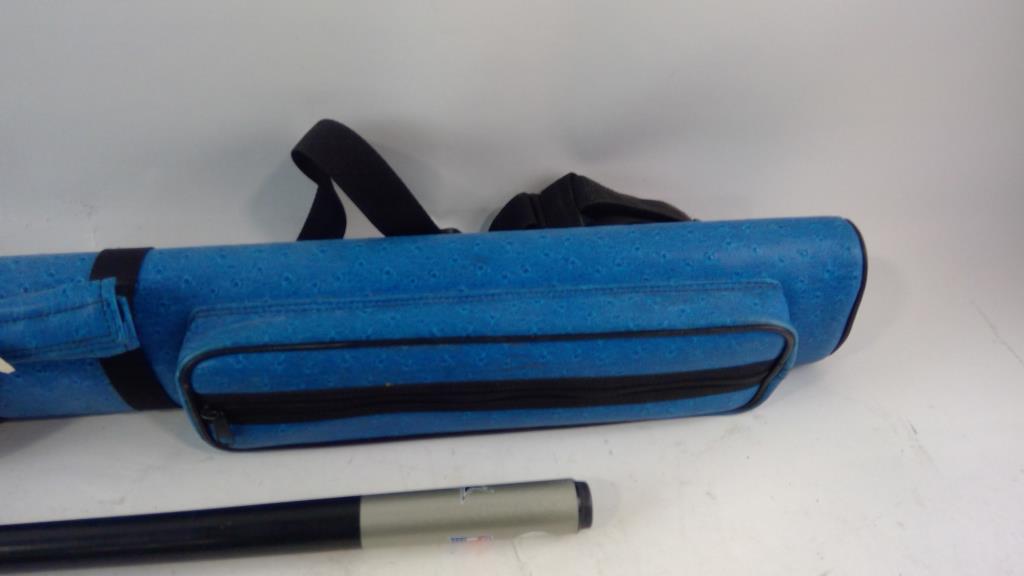 Pool Cue Case With Pool Cues, 3 Pieces | Property Room