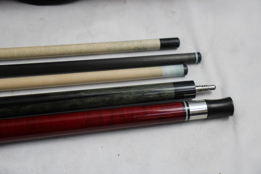 Pool Cues And Cue Tube Carrying | Property Room