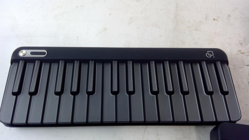 Popu Piano Smart Keyboard | Property Room