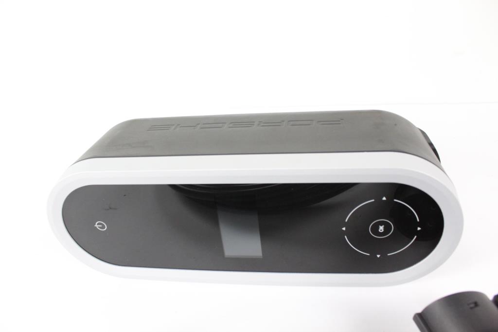 Porsche 7PP.971.675.B Universal Charger | Property Room