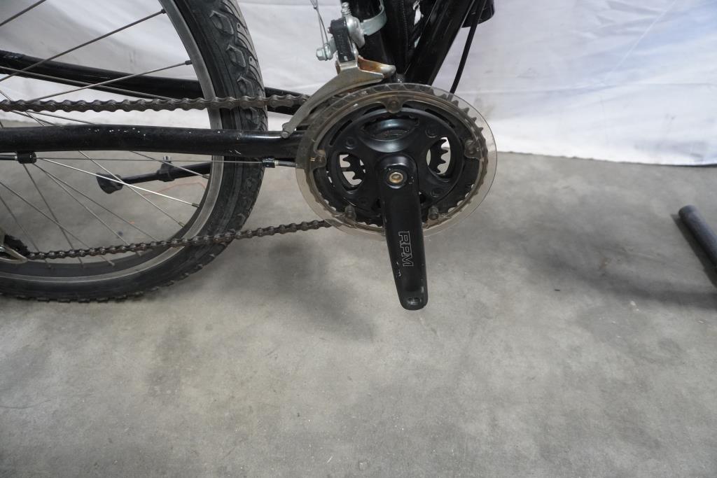 Port Runner Black Foldable Bike | Property Room