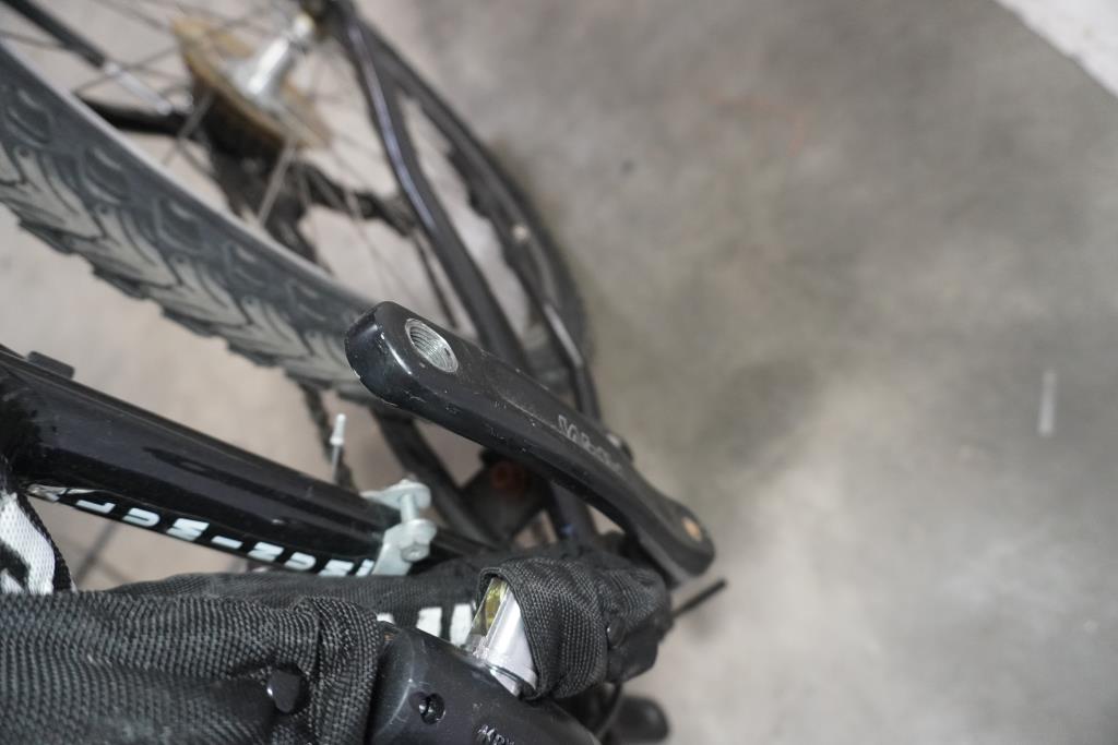 Port Runner Black Foldable Bike | Property Room