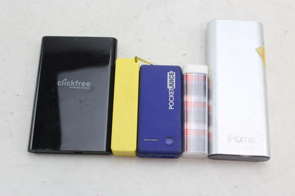 Portable Battery Power Banks: 5 Random Brands | Property Room