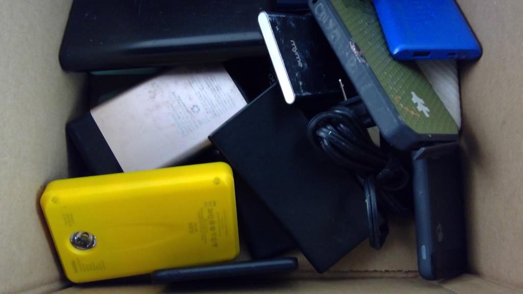 Portable Charger Bulk Lot, 7+ Pieces | Property Room