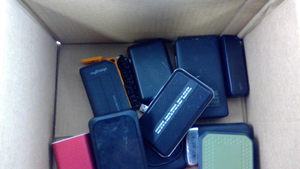 Portable Charger Bulk Lot, 7+ Pieces | Property Room