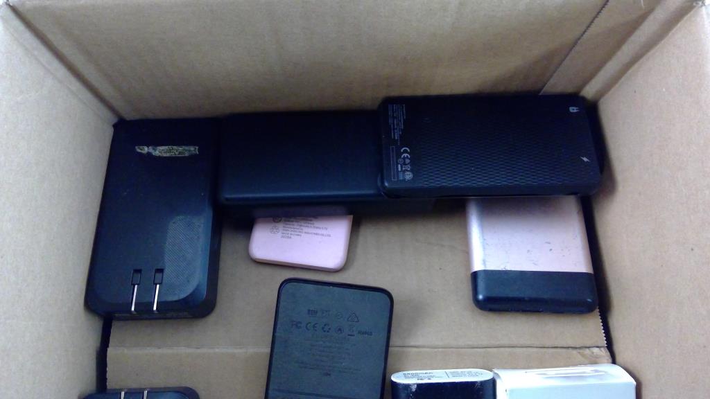 Portable Charger Bulk Lot, 7+ Pieces | Property Room