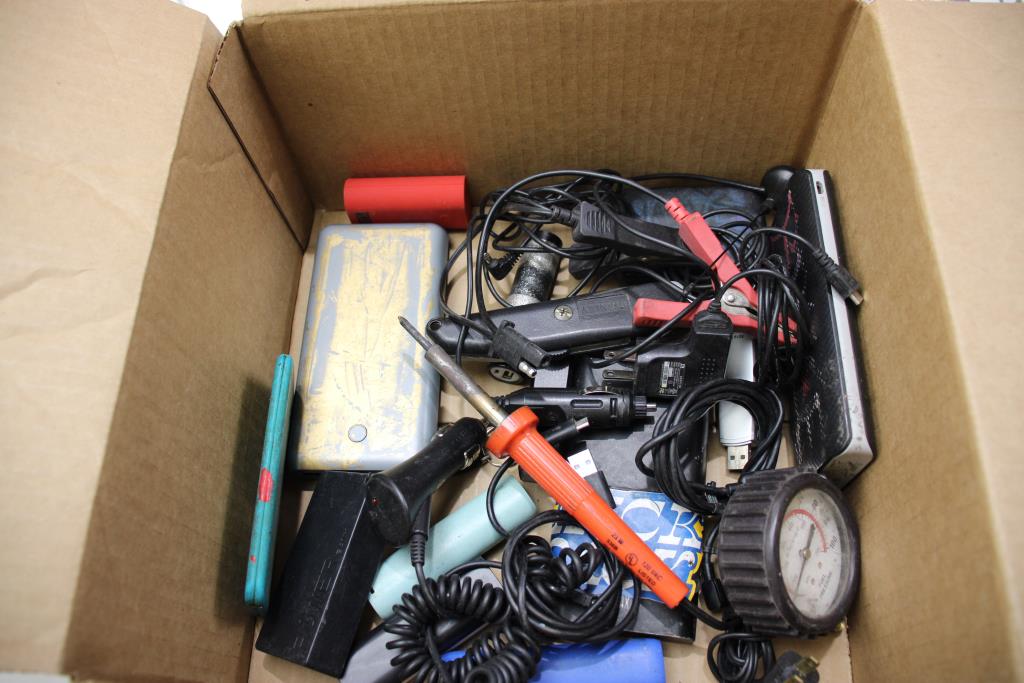 Portable Charger Bulk Lot And Other | Property Room