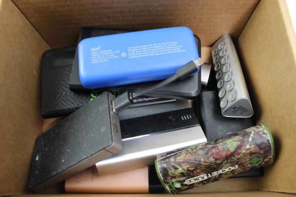 Power Banks: Mophie, Craig, JW, Onn, Pocket Juice: 5+ Items | Property Room