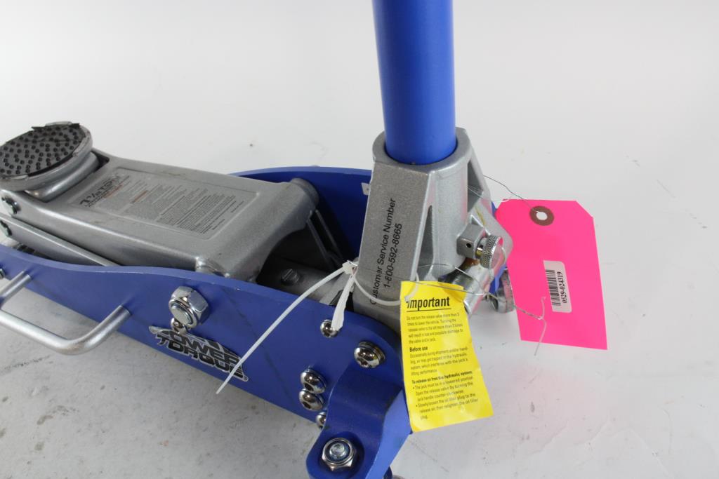 Power Torque Lightweight Jack | Property Room