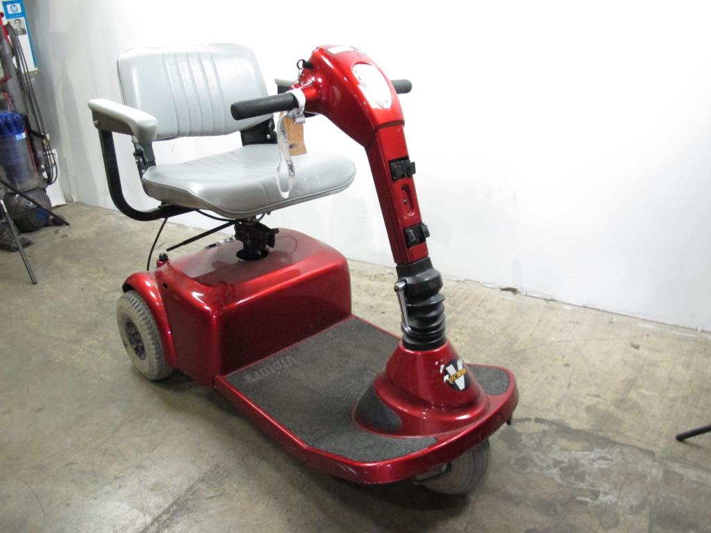 Pride Motorized Chair | Property Room