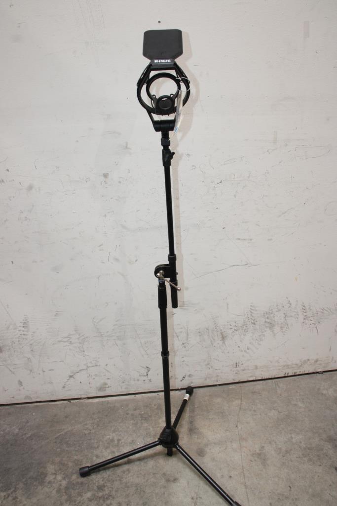 ProLine Microphone Stand With Telescopic Boom | Property Room