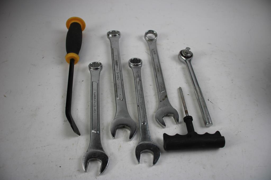Pry Tool, Ratchet, And More | Property Room