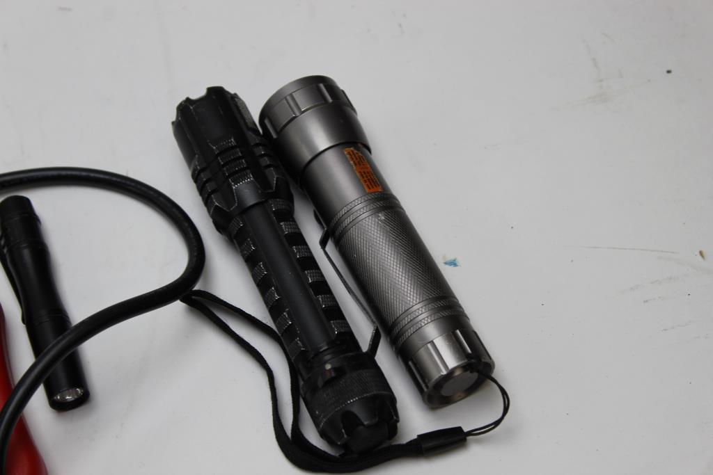 PT Scan Tool, Defiant, Bushnell Flashlights, 4 Pieces | Property Room