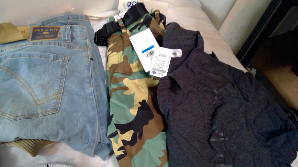 Puma Athletic Shoes, Ring Of Fire Jeans, And More, 9+ Pieces | Property ...