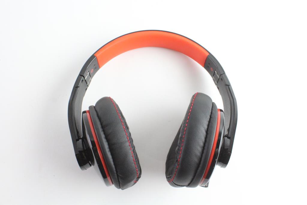 Puma Headphones With Case | Property Room