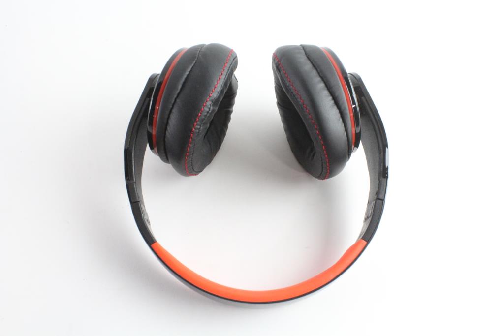 Puma Headphones With Case | Property Room