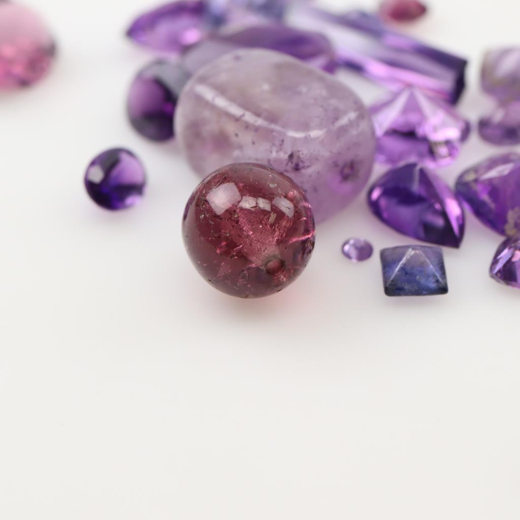 Purple Loose Gemstones And Beads, 20+ Pieces | Property Room