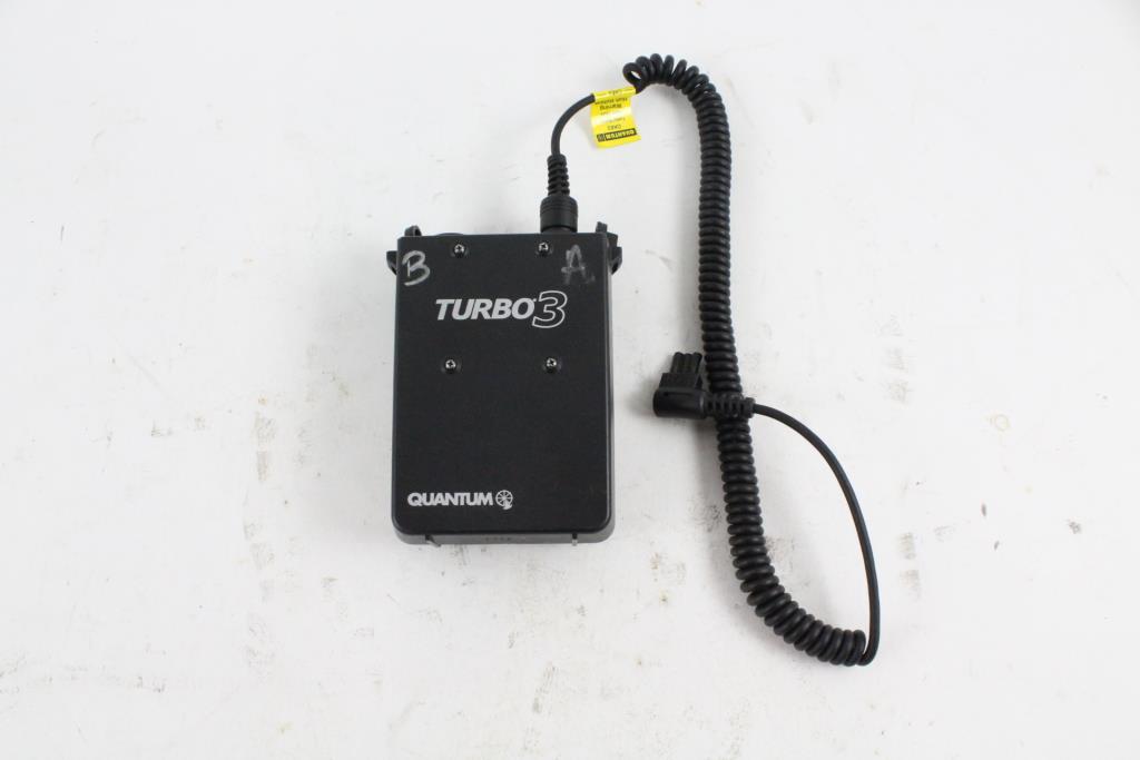 Quantum Portable Flash Power Pack | Property Room