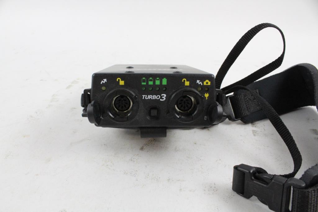 Quantum Portable Flash Power Pack | Property Room