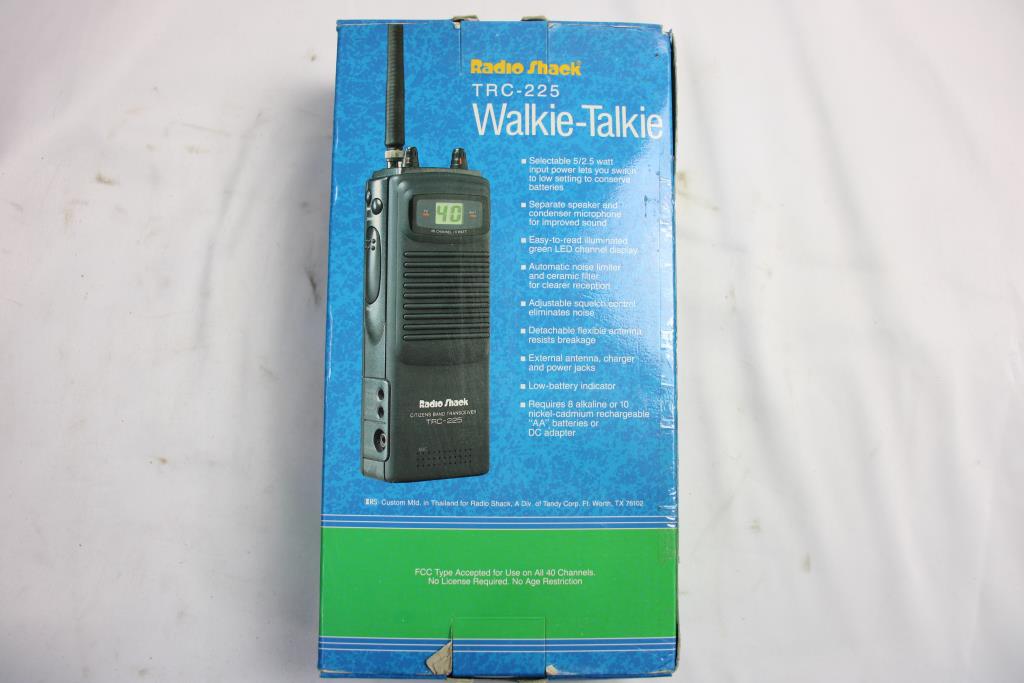 Radio Shack 5-Watt 40-Channel Walkie-Talkie | Property Room