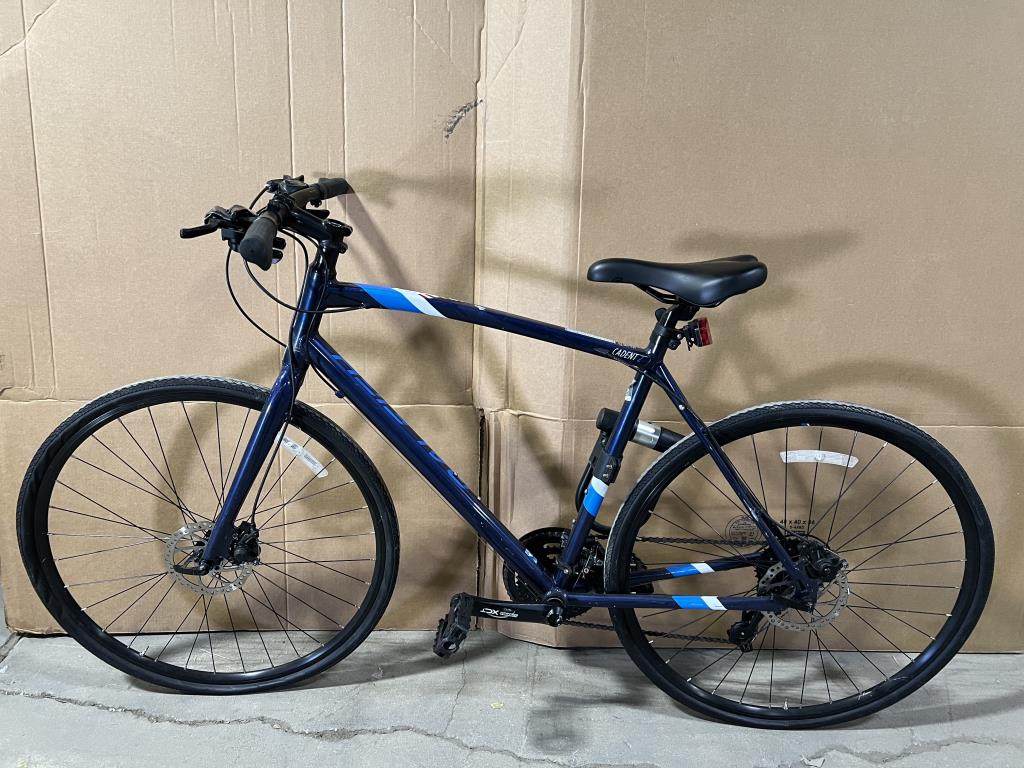 Raleigh Cadent 2 Hybrid Bike | Property Room