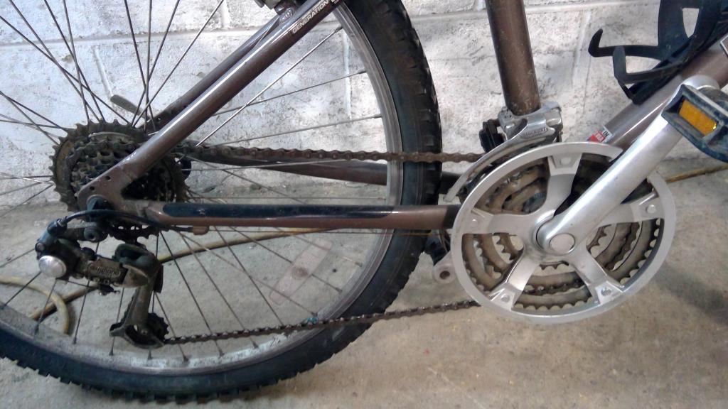 Raleigh SC40 Bike | Property Room