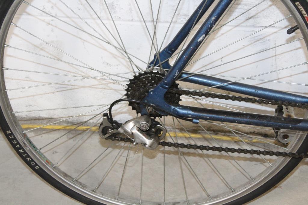 Raliegh C200 Hybrid Bike | Property Room