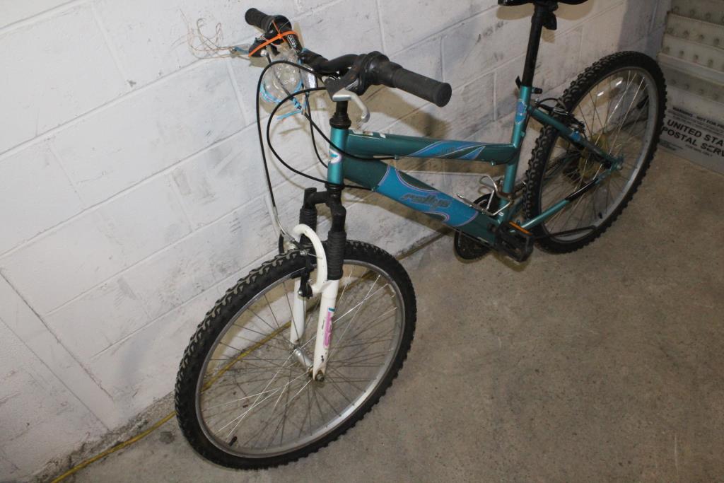 Rallye Incline Mountain Bike | Property Room