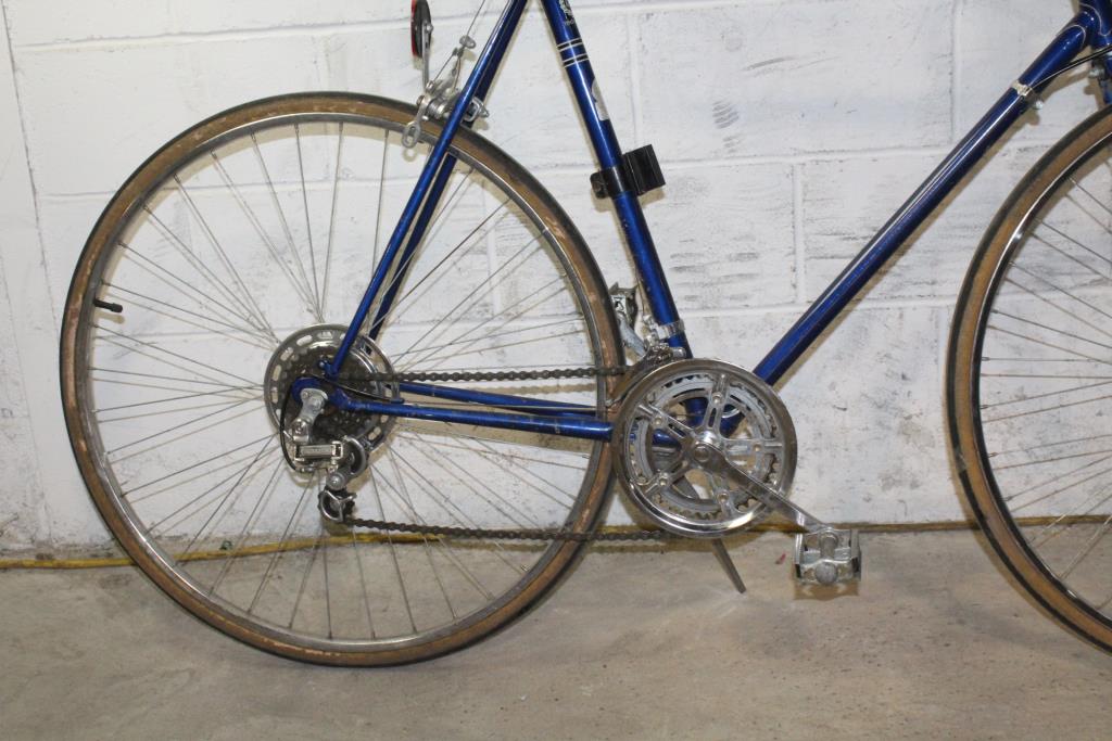 Ranger 120DX Road Bike | Property Room