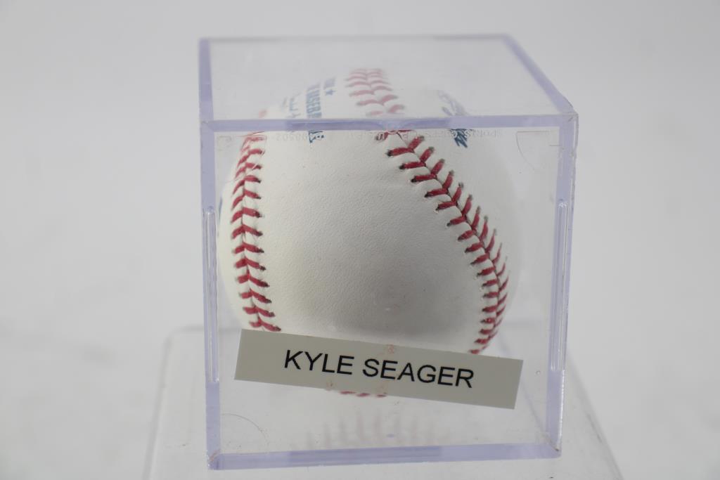 Rawlings Kyle Seager Autographed Baseball | Property Room