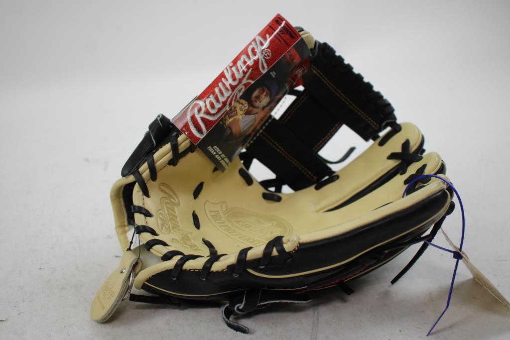 Rawlings Narrow Fit Baseball Glove, Black | Property Room