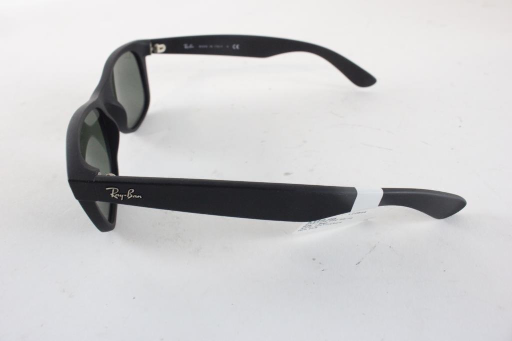 Ray Ban Sunglasses | Property Room