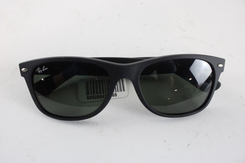 Ray Ban Sunglasses | Property Room