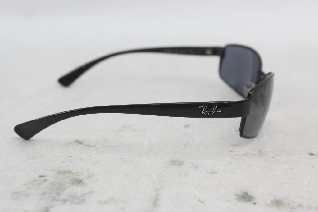 Ray Ban Sunglasses RB3364 | Property Room