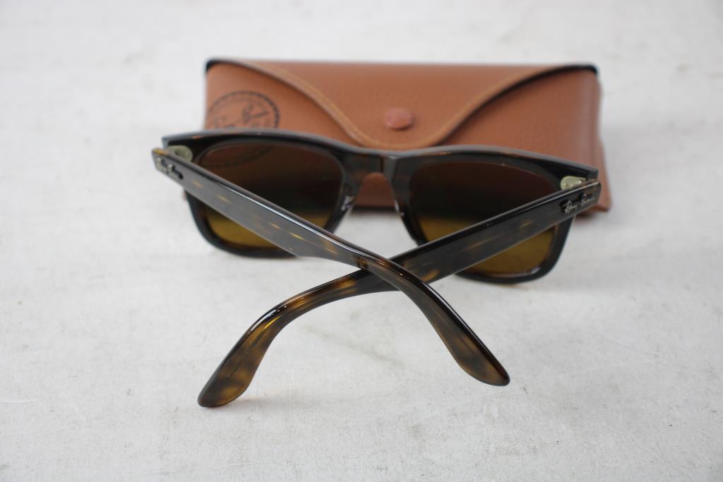 Ray-Ban Wayfarer Men's Sunglasses, RB4340 | Property Room