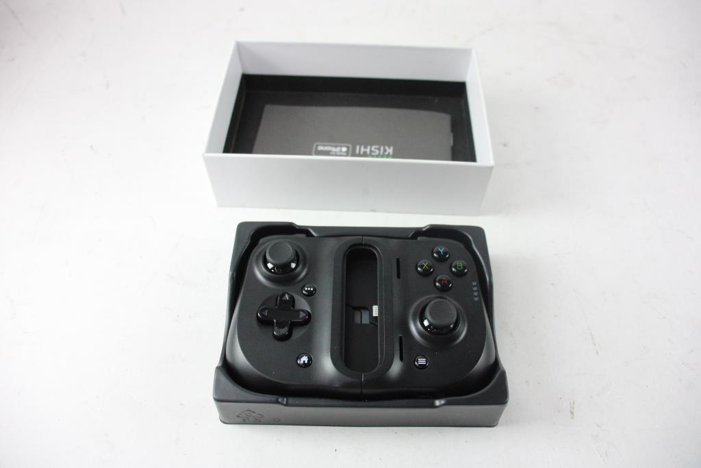 Razer Kishi Universal Gaming Controller | Property Room
