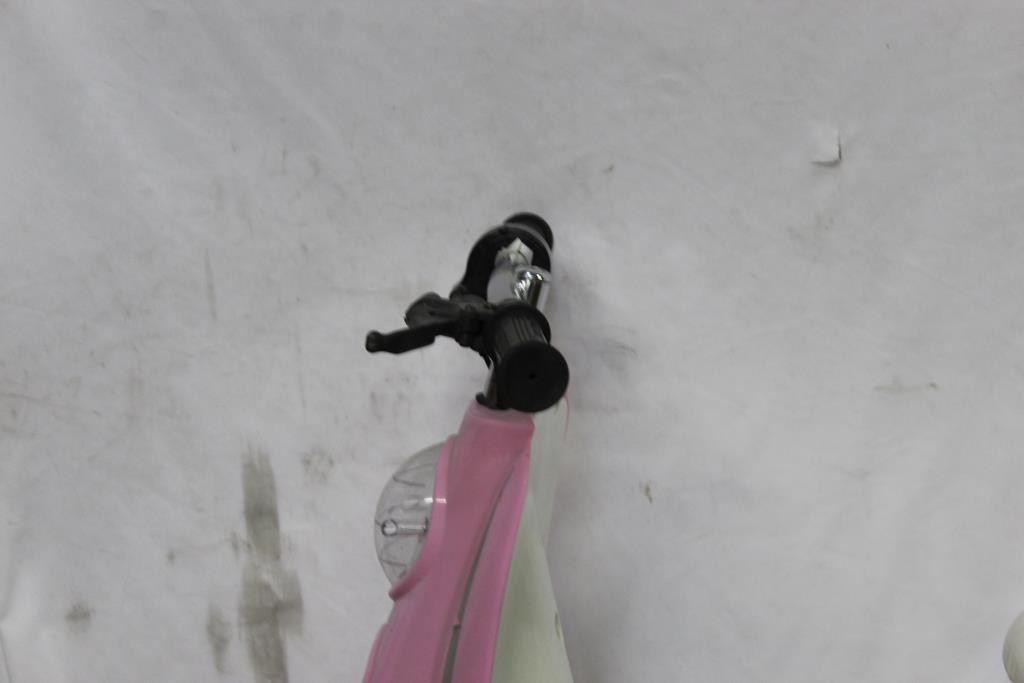 Razor Bella Pocket Mod Electric Scooter | Property Room