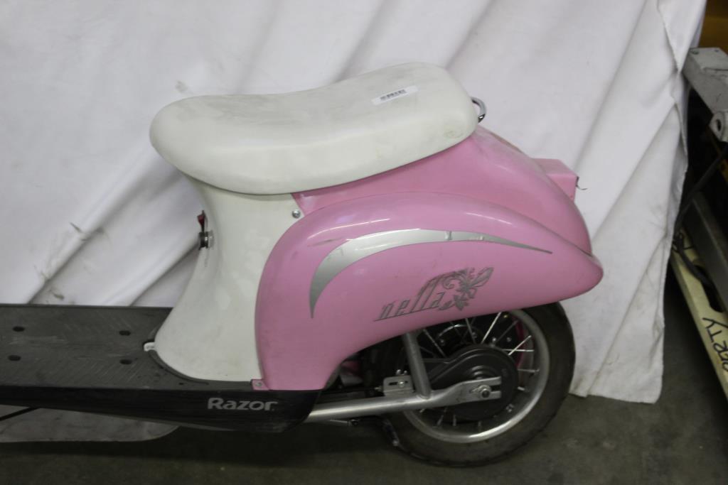 Razor Bella Pocket Mod Electric Scooter | Property Room