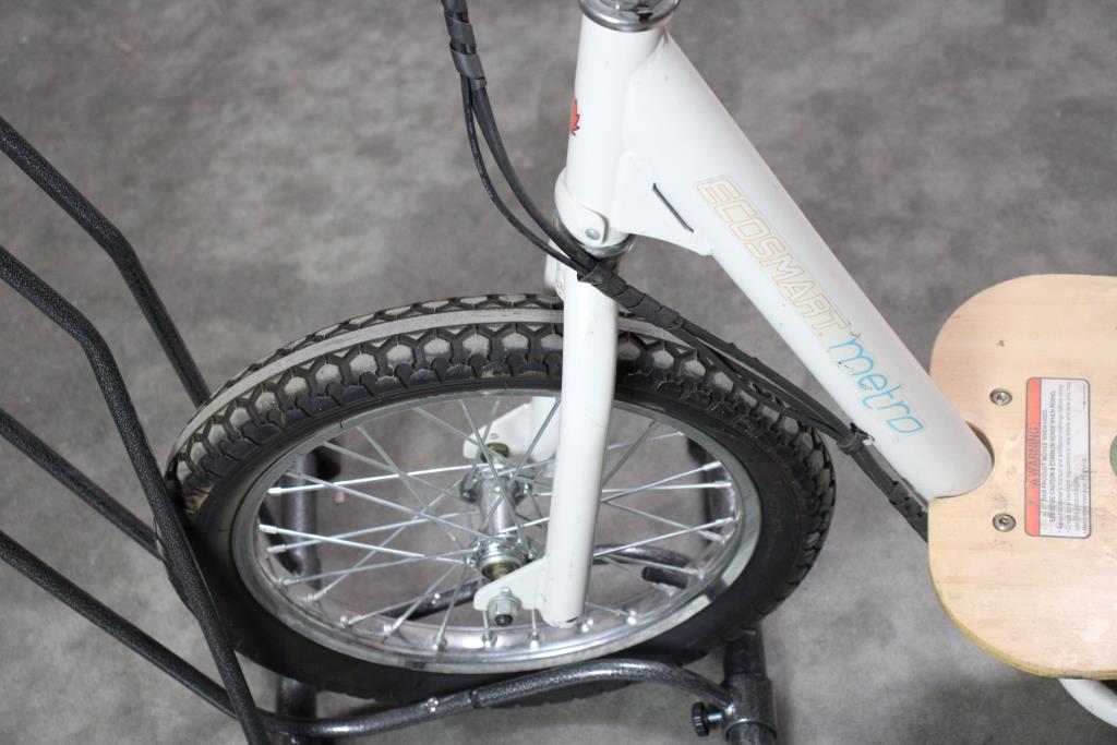 Razor Ecosmart Metro Scooter | Property Room